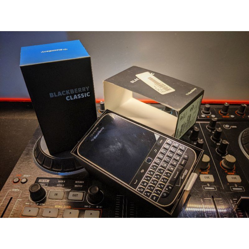 Điện Thoại BlackBerry Classic Verizon Nocam NewFullBox | Shopee Việt Nam