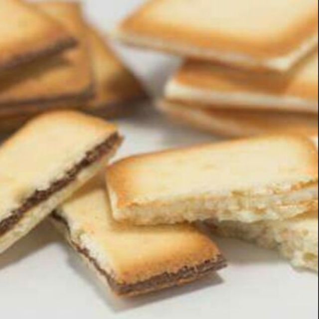 Bánh Shiroi Koibito hộp 54 bánh | Shopee Việt Nam