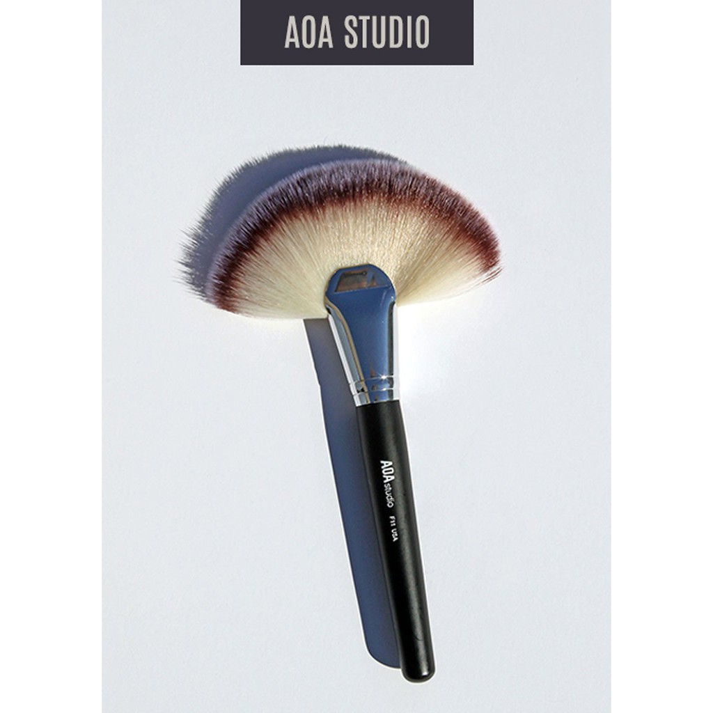 CỌ TRANG ĐIỂM AOA STUDIO F11 - LARGE FAN BRUSH | Shopee Việt Nam