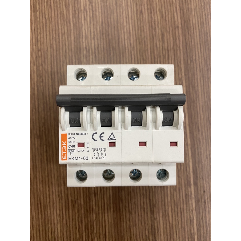 Aptomat CB AC 3 Pha ETEK 40A, 63A 4P | Shopee Việt Nam