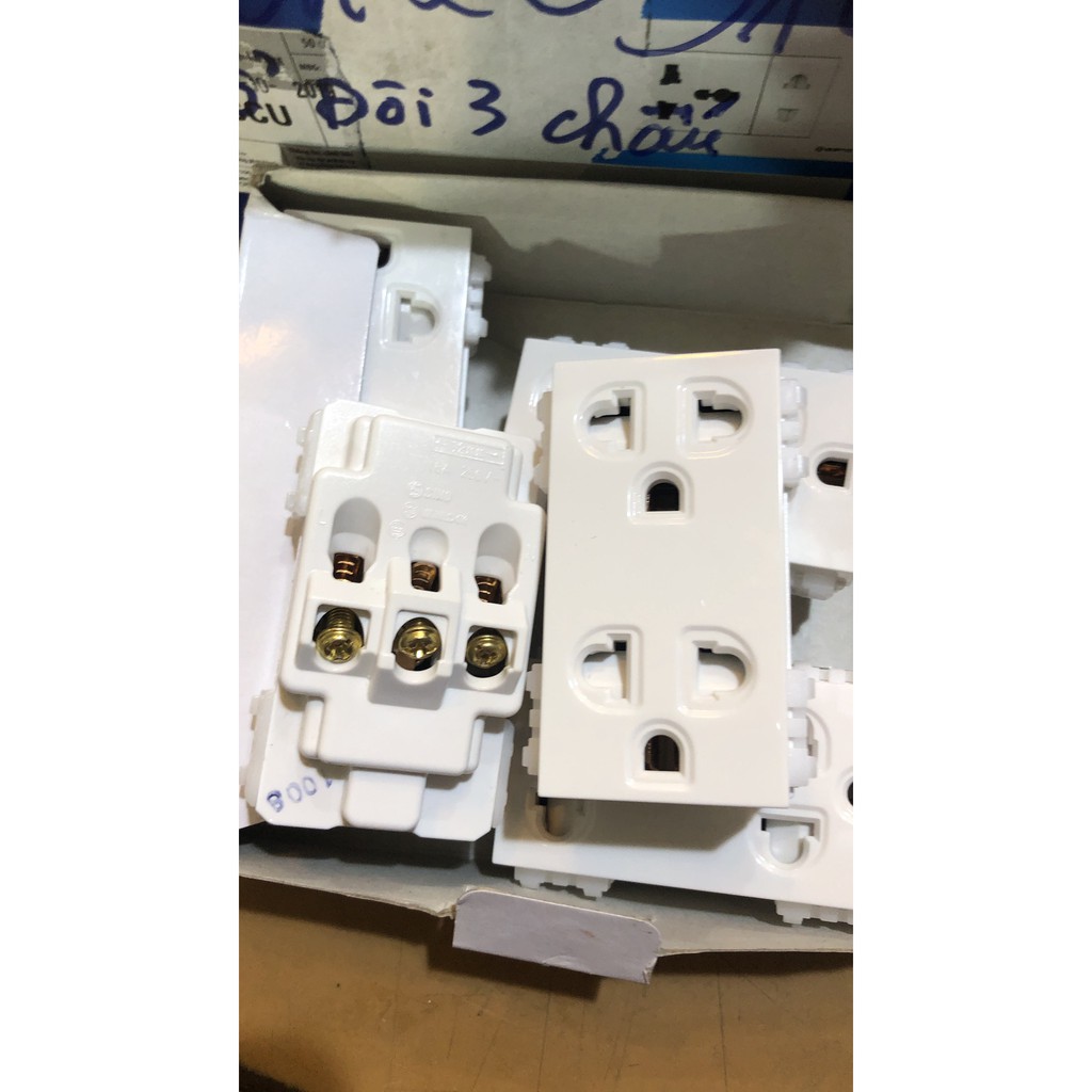 Ổ cắm đơn, đôi 2 chấu , 3 chấu dòng S18CC Sino(chỉ lắp mặt s18cc và ...