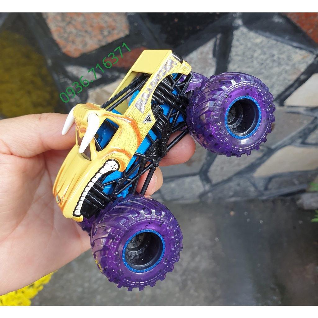 Mô hình xe tải quái vật Monster Jam MJ22 hàng Spin Master Canada ...