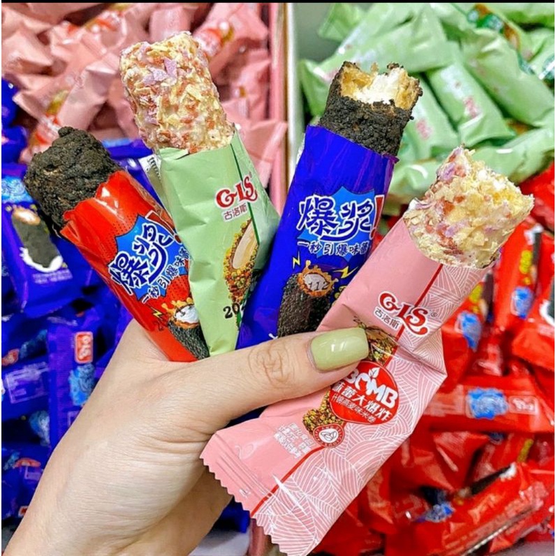 Bánh nổ cuộn socola,crachi nhân phomai 300g | Shopee Việt Nam