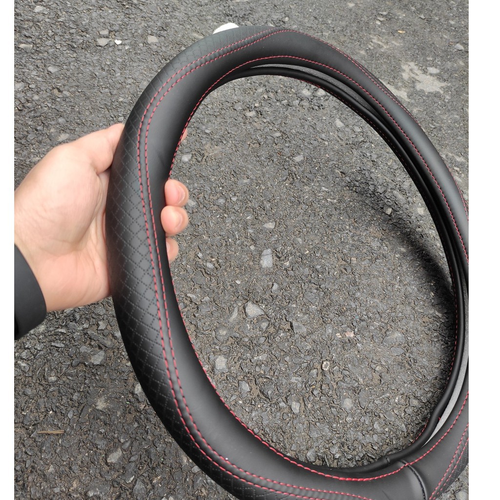 Bọc vô lăng cao cấp da bò vân chỉ đỏ mẫu M012- cao cấp | Shopee Việt Nam