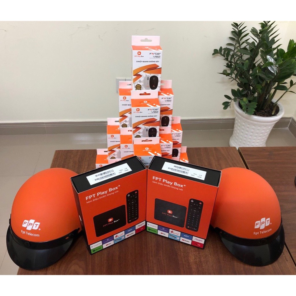 FPT Play BOX (Tặng Chuột quang không dây và nón bảo hiểm FPT) | Shopee ...