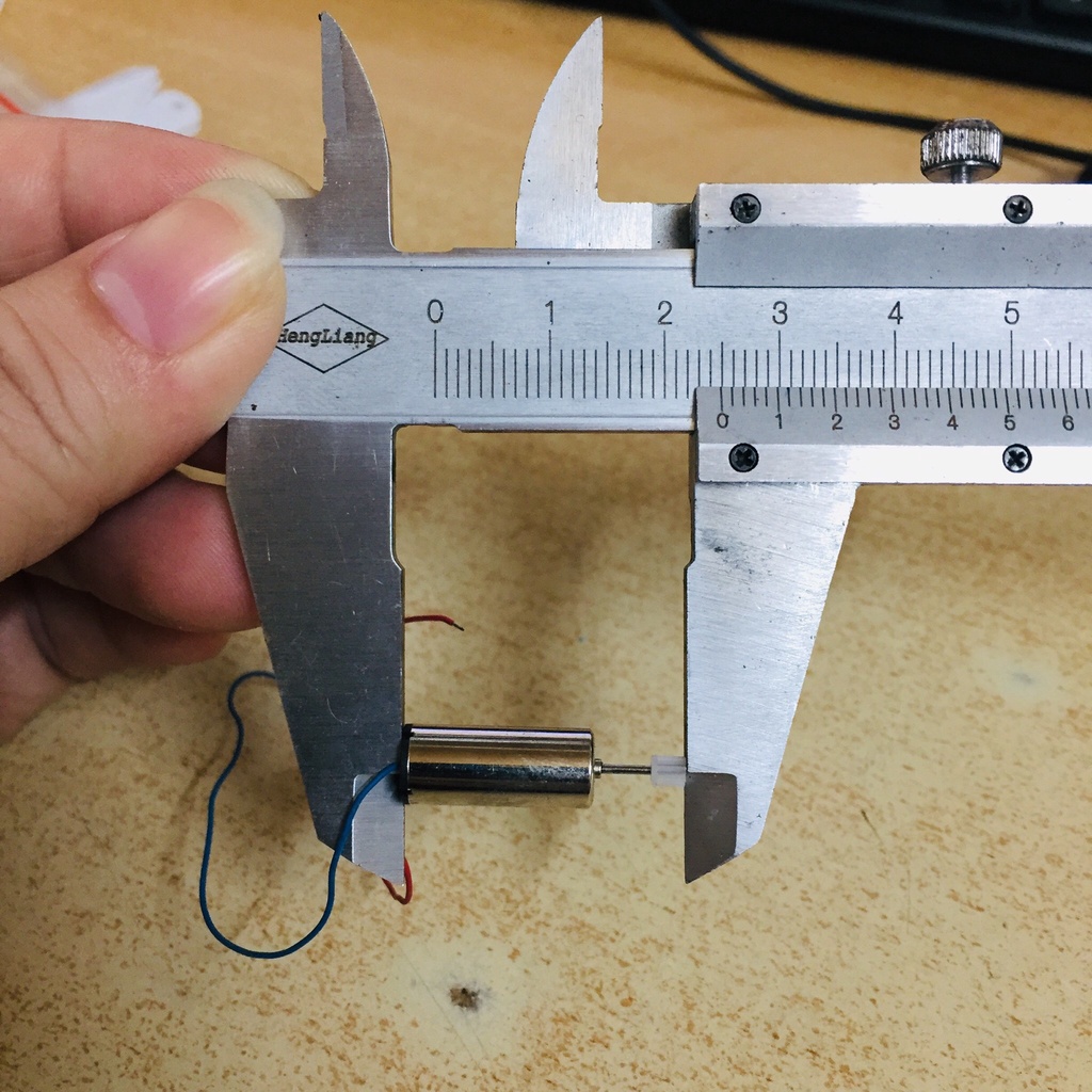 Động cơ máy bay Syma S8 kích thước 25x7mm kèm bánh răng 7 răng | Shopee ...