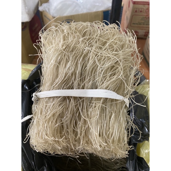 Miến cắt đen 1 bó khoảng 500g | Shopee Việt Nam