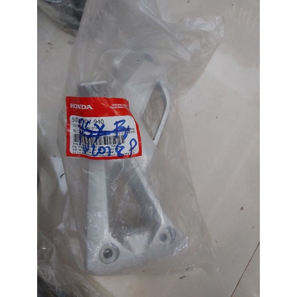 pát nhôm gác chân wave a 110 2017-2020 / wave blade | Shopee Việt Nam