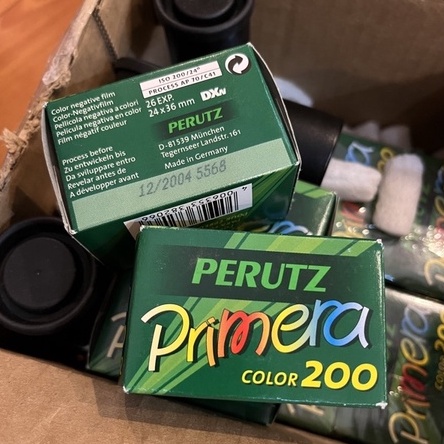 Film chụp ảnh màu Perutz Primera ISO 200 (outdate) | Shopee Việt Nam