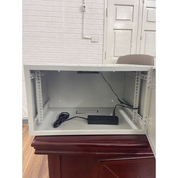 Tủ rack 6u , tủ mạng 6u treo tường, hàng cao cấp, dày dặn chắc chắn ...