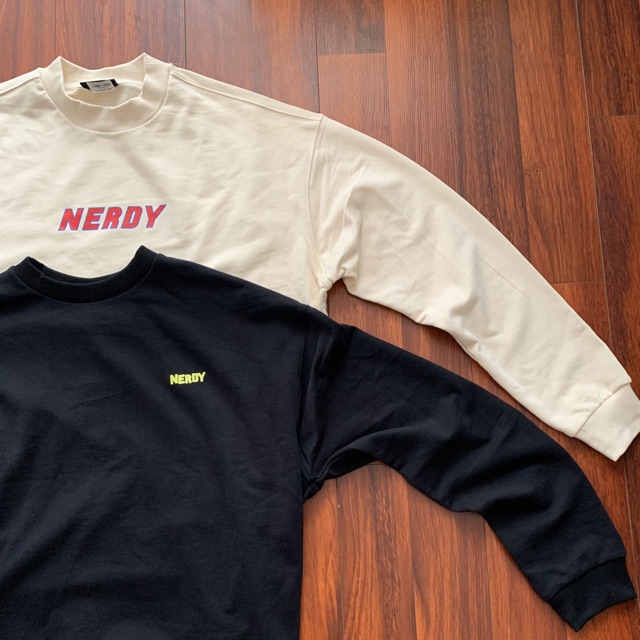 N e r d y sweater chất nỉ da cá dầy dặn form âu size S M L | Shopee Việt Nam