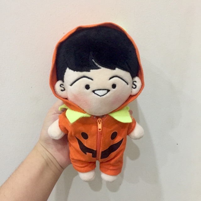 BÚP BÊ BTS SUGA + OUTFIT BÍ NGÔ | Shopee Việt Nam