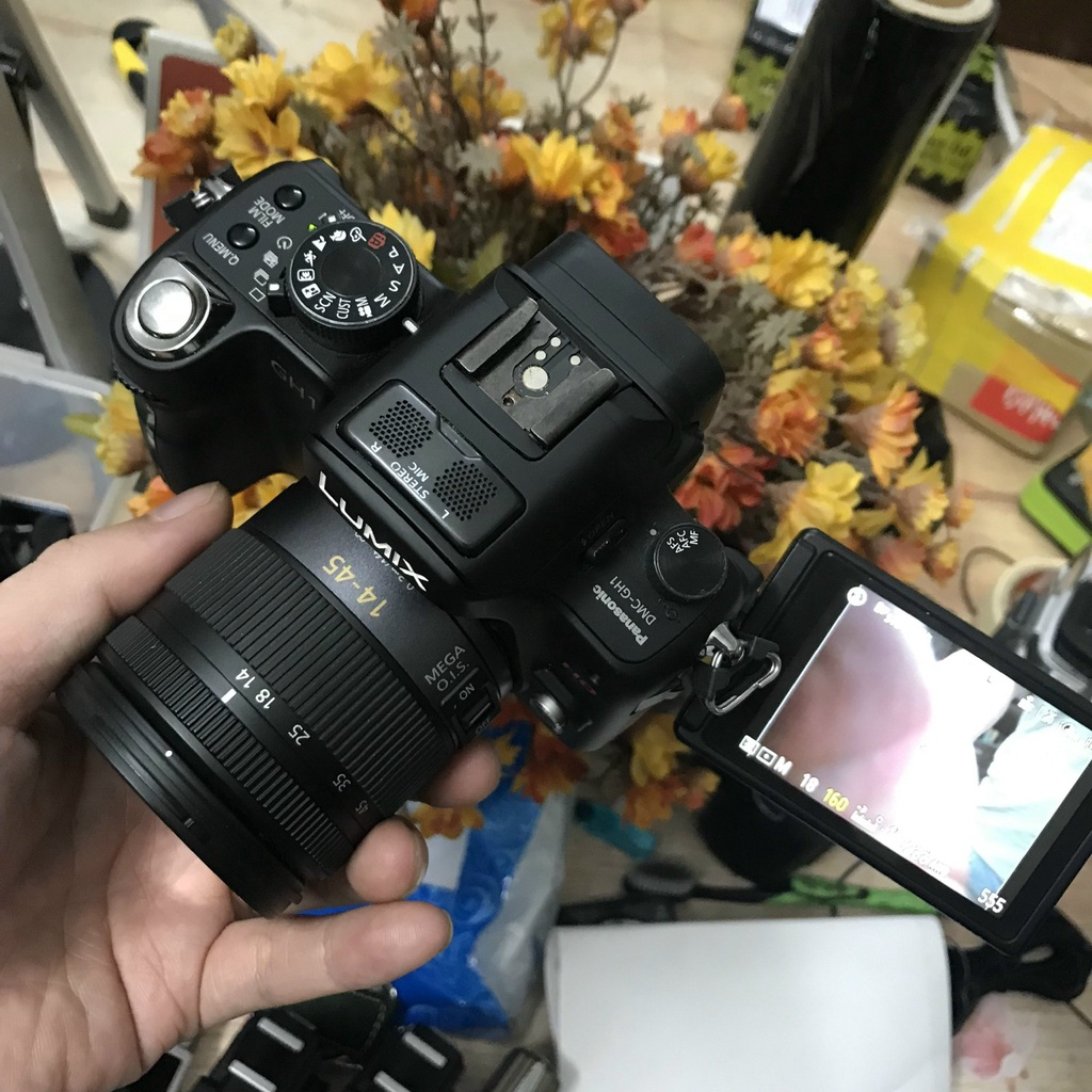 Máy ảnh Panasonic Lumix GH1 kèm ống kính 14-42 có viewfinder | Shopee Việt Nam