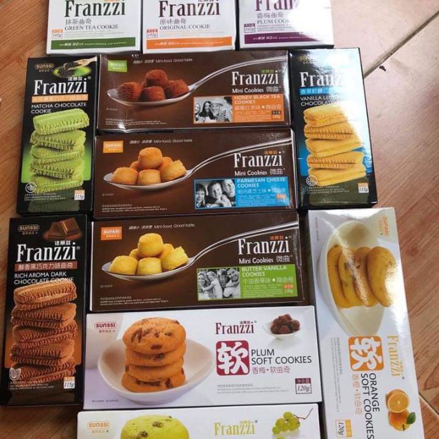 Bánh franzzi và 2 hộp nho | Shopee Việt Nam