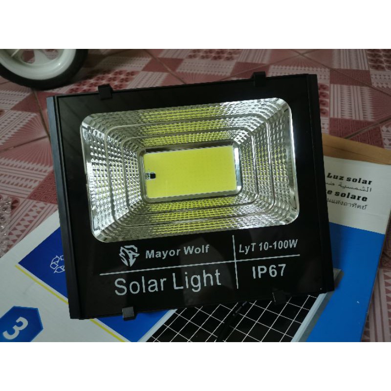Đèn pha năng lượng mặt trời 100W Mayor Wolf _ chất lượng cao | Shopee ...