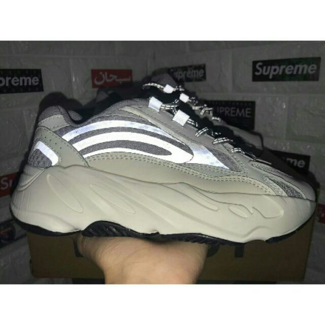YZ 700(Full box). | Shopee Việt Nam