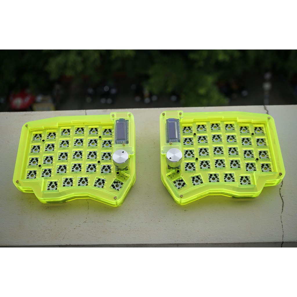 [Keyboard Kit] Bàn phím cơ Sofle case mica (split, hotswap) | Shopee ...