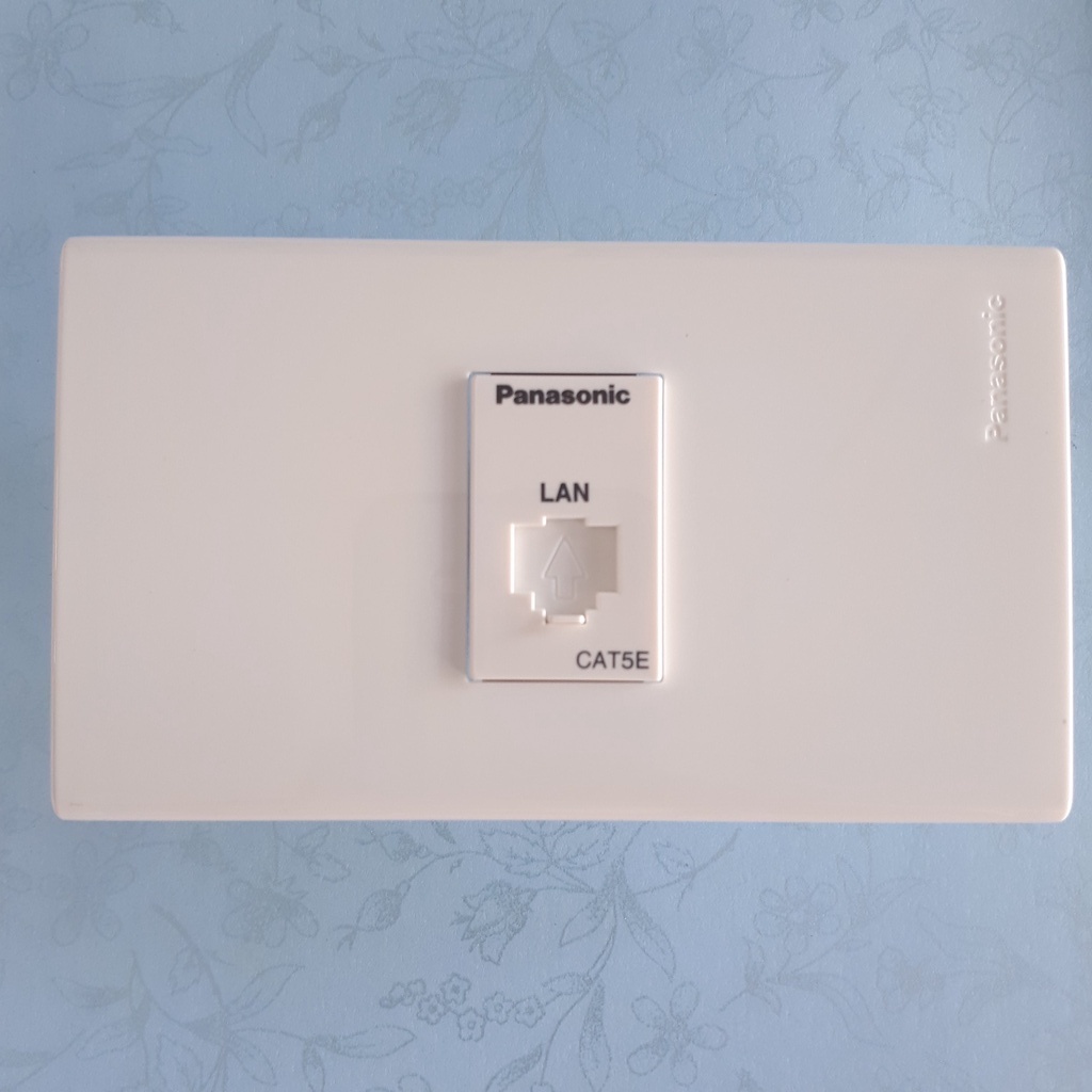 Combo Mặt nạ 1 lỗ WEV68010SW và Hạt ổ cắm mạng cat5e WEV2488SW ...