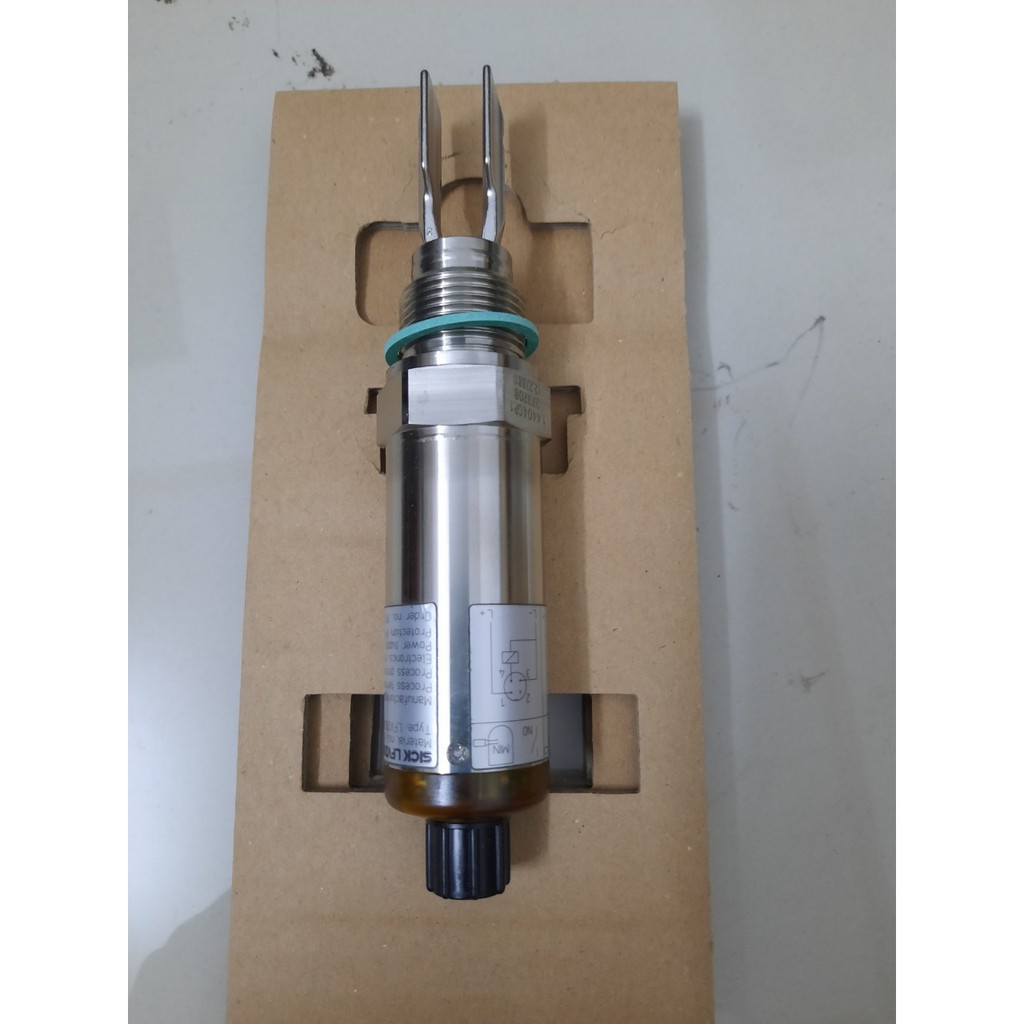Cảm biến báo mức chất lỏng SICK LFV200-XXTGBTPM P/N: 6036355, hàng có ...