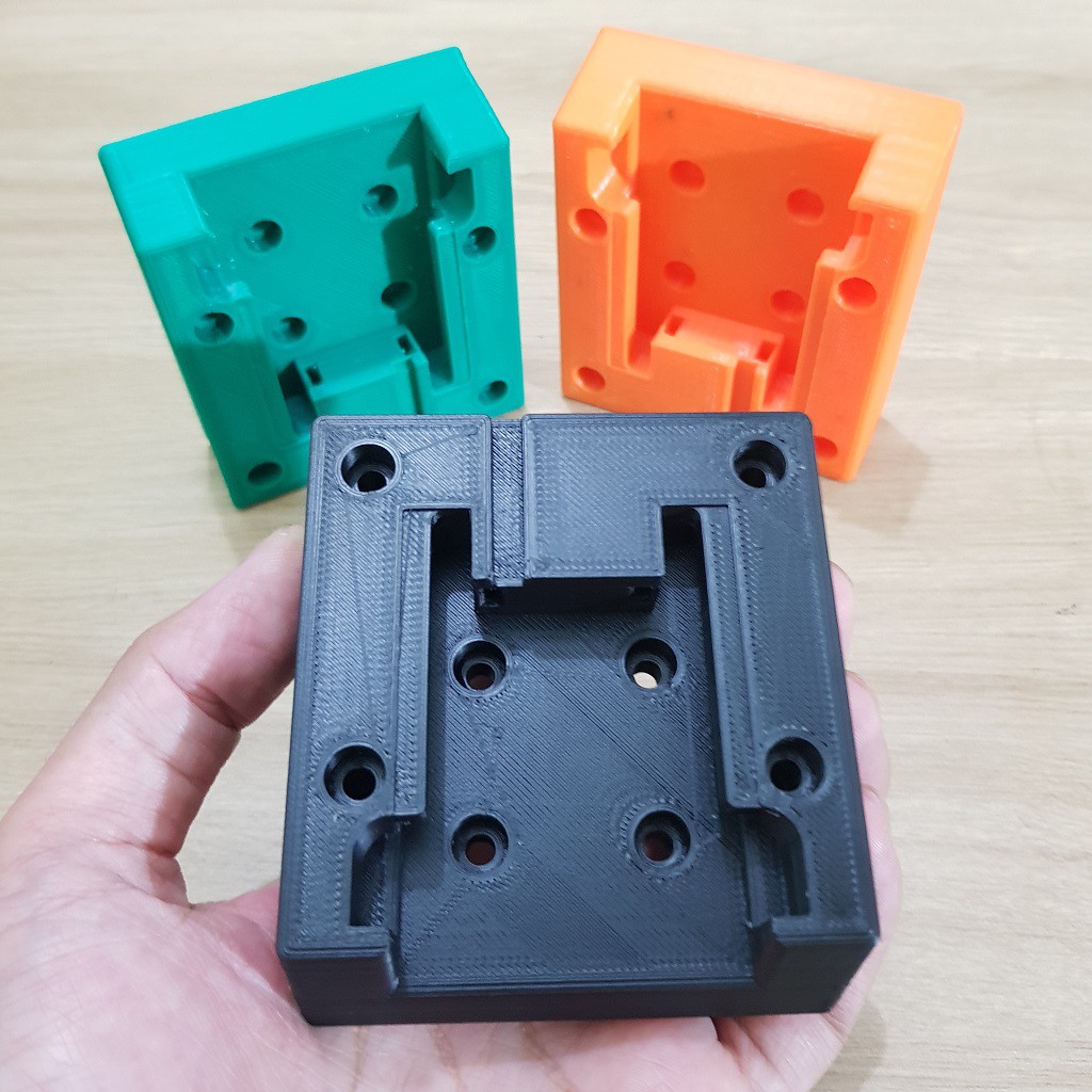 [DIY] Đế gài lấy nguồn pin Milwaukee 18V | Đế gài pin Milwaukee 18v ...