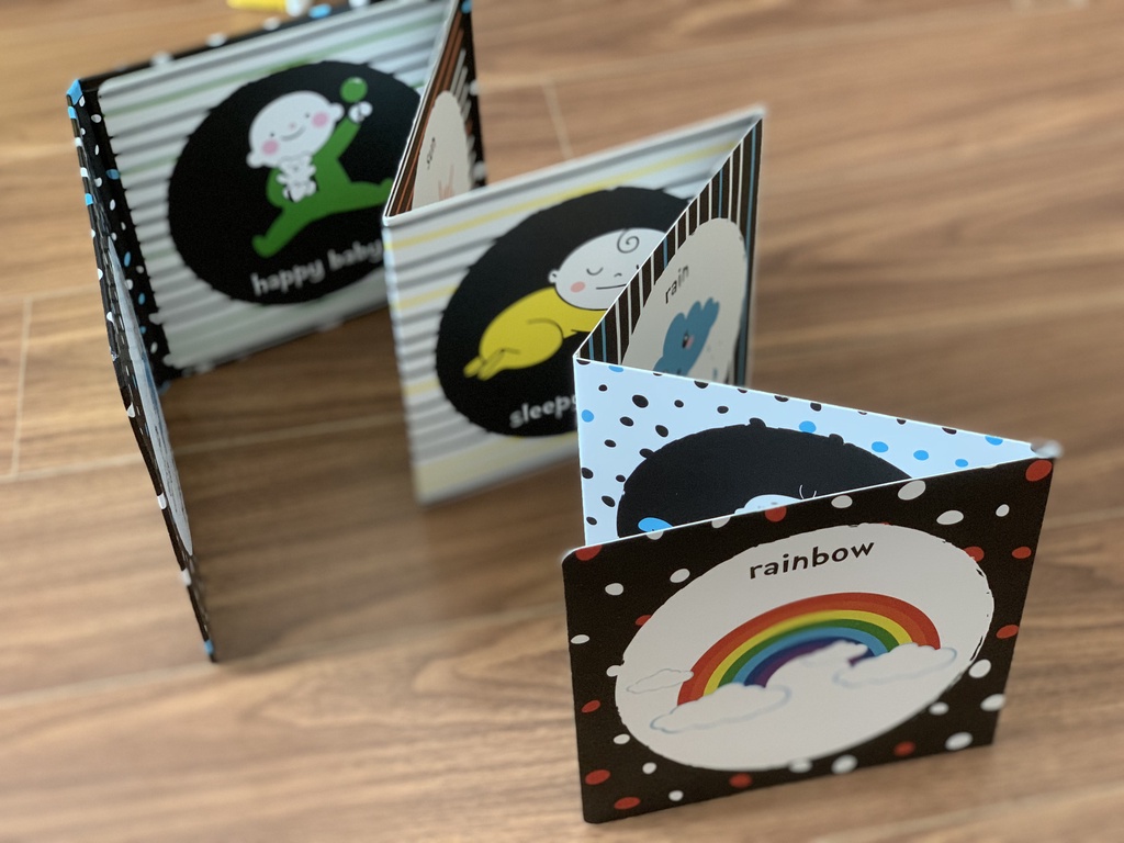 Sách zic zac - Kích thích thị giác Black and White cho trẻ sơ sinh ...