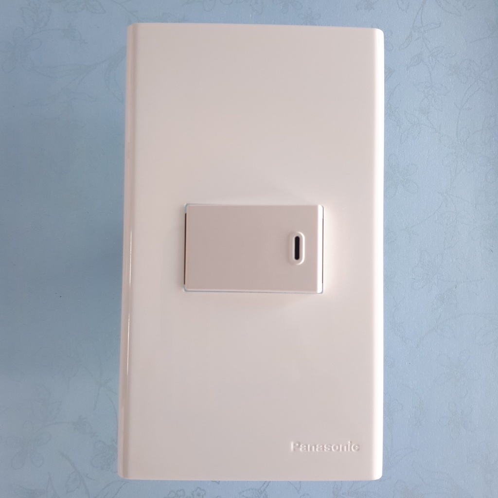 Bộ Mặt nạ 1 lỗ WEV68010SW và Hạt công tắc 1 chiều WEV5001SW Panasonic ...