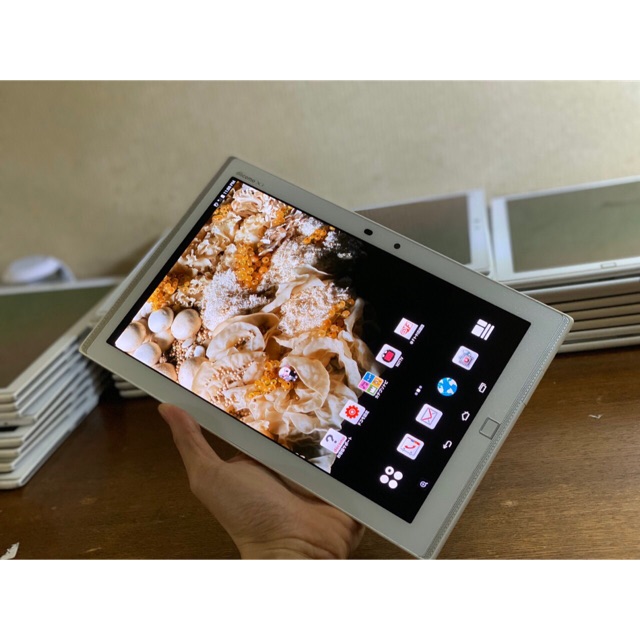 Máy tính bảng Fujitsu F03G màn 2k siêu mạnh , chống nước giá rẻ nội địa ...