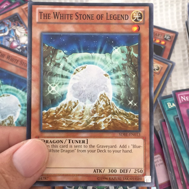 [Thẻ bài yugioh] The White Stone of Legend - SDBE-EN013 & SDDC-EN006 ...