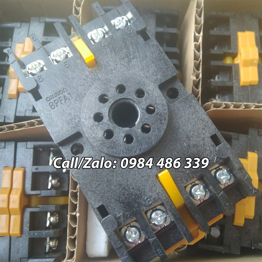 Đế cắm relay 8 chân tròn Om-ron 8PFA1 (95% new) | Shopee Việt Nam