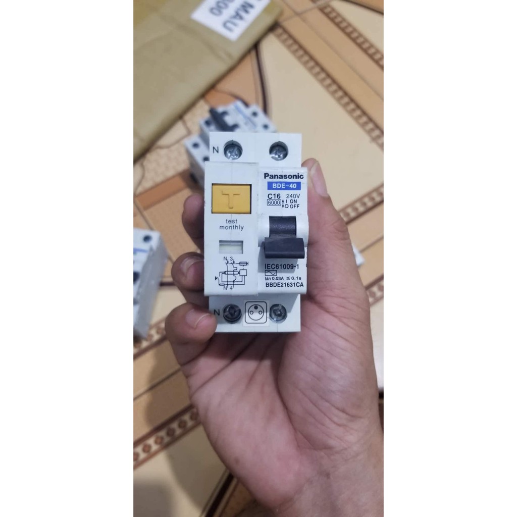 Aptomat ELCB CB chống giật Panasonic 16A dòng rò 30mA | Shopee Việt Nam