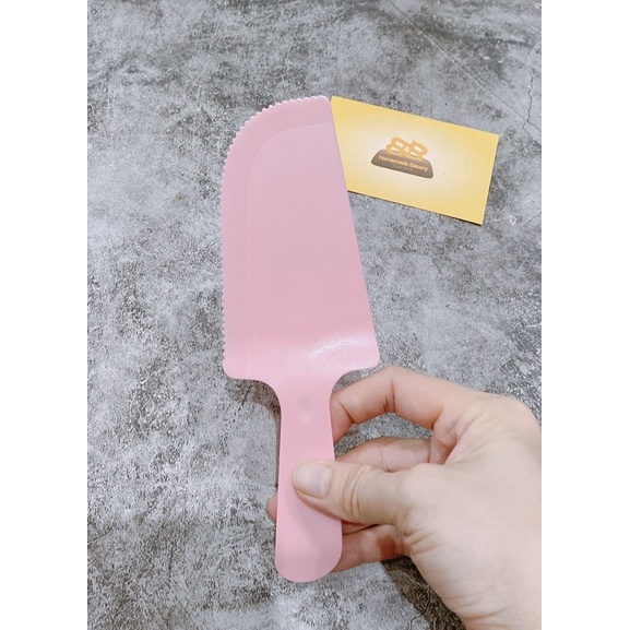 Dao cắt bánh kem, Dao nhựa cắt bánh sinh nhật | Shopee Việt Nam