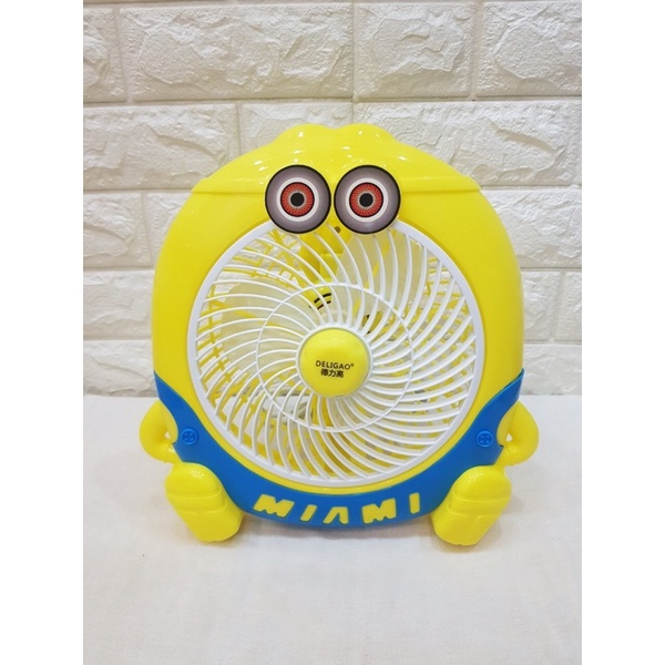 Quạt cắm điện để bàn hình minion dễ thương cực mát | Shopee Việt Nam