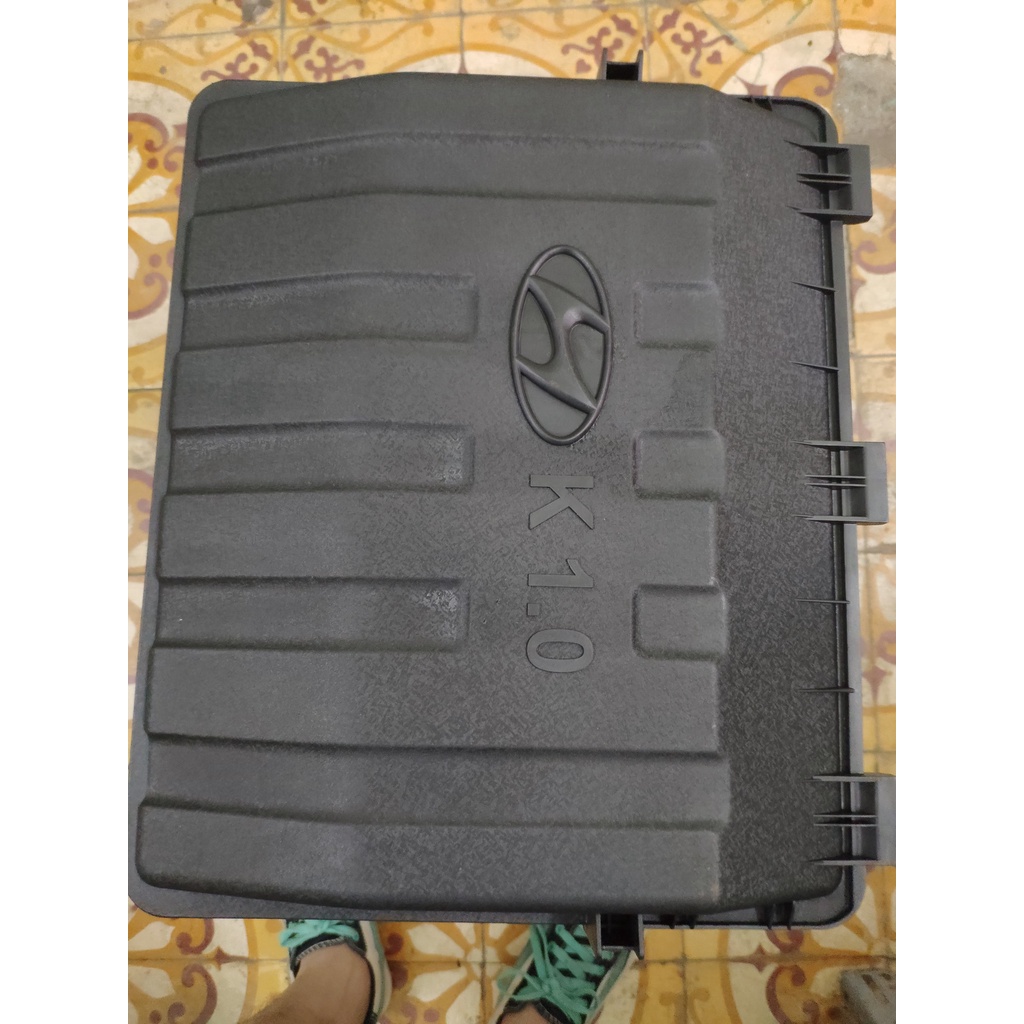 Chỉ gồm nắp trên không có nắp dưới,NẮP ĐẬY HỘP LỌC GIÓ TRÊN HYUNDAI I10 ...
