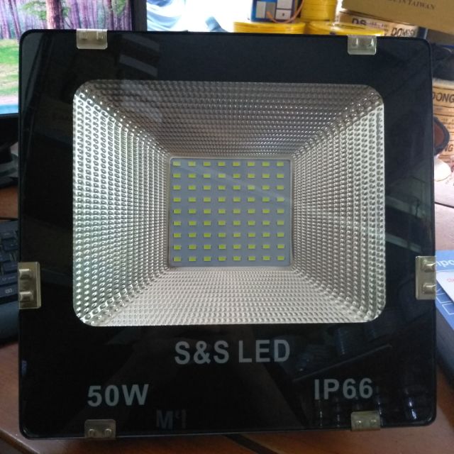 Đèn pha hắt 50w LED IP66 | Shopee Việt Nam