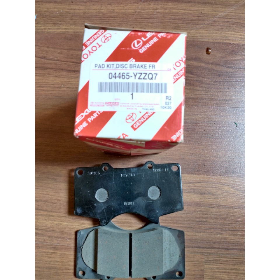 "CHÍNH HÃNG" Má phanh trước Toyota 04465-YZZQ7 | Shopee Việt Nam