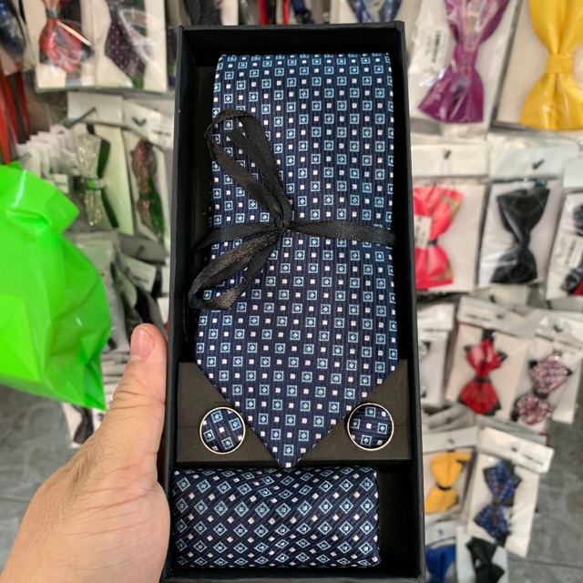 Cavat - Cà vạt nam bản 8 cm hộp quà tặng GiangPKC | Shopee Việt Nam