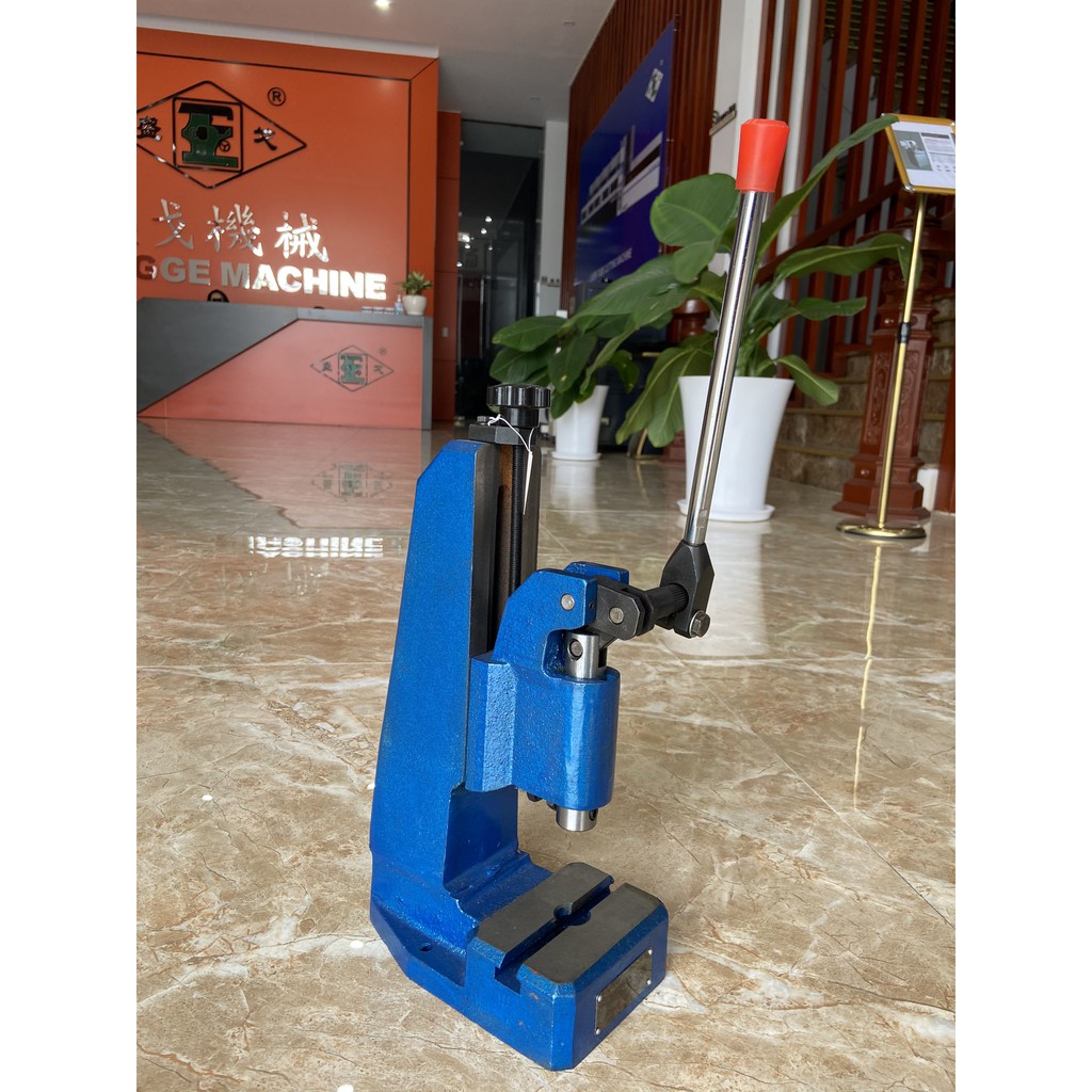 MÁY DẬP GẠT TAY J03 - 0.4A | Shopee Việt Nam