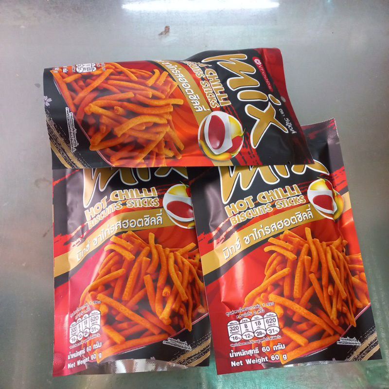 Combo 2 Bánh que Mix vị ớt cay 60g | Shopee Việt Nam