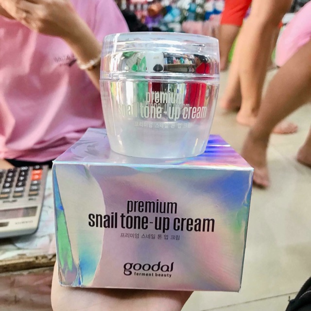 Kem ốc sên Goodal Premium Snail Tone Up Cream | Shopee Việt Nam