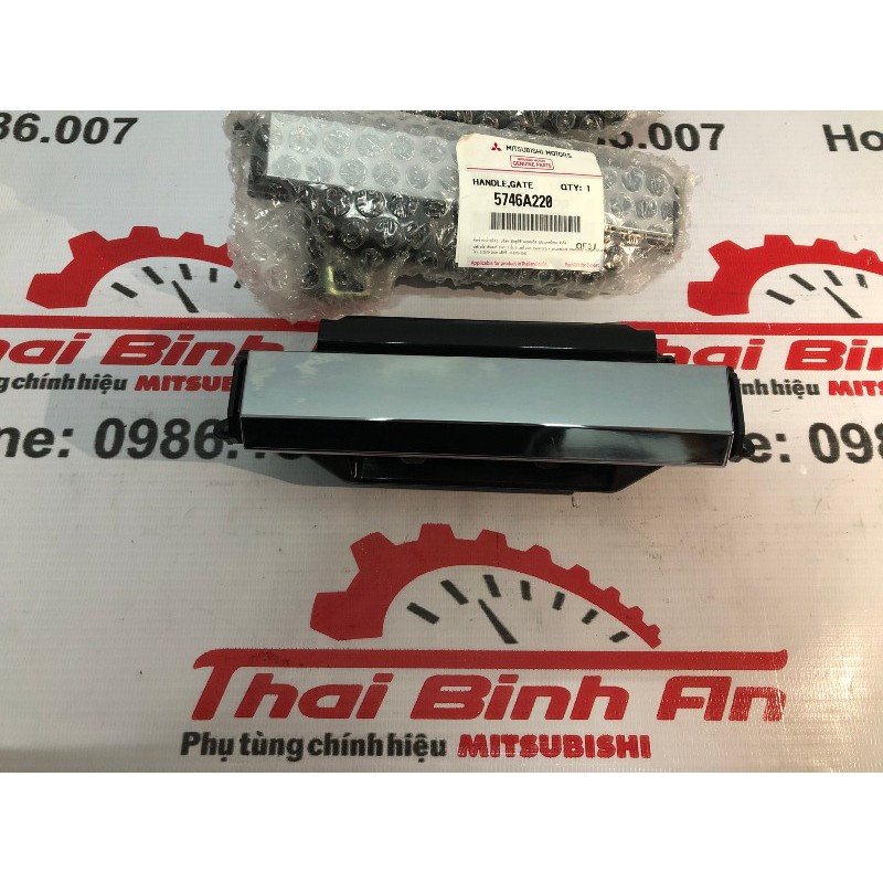 TAY MỞ CỬA THÙNG TRITON 2020 5746A220 | Shopee Việt Nam