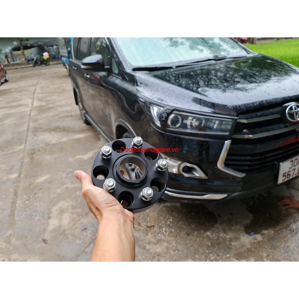 Miếng đệm lốp xe Toyota Innova, Innova Venturer (Wheel Spacers). Giá 1 ...