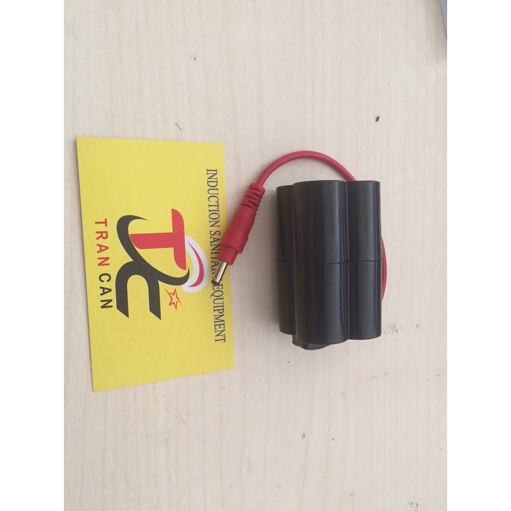Hộp pin 6V - dùng cho van tiểu nam cảm ứng, vòi cảm ứng | Shopee Việt Nam