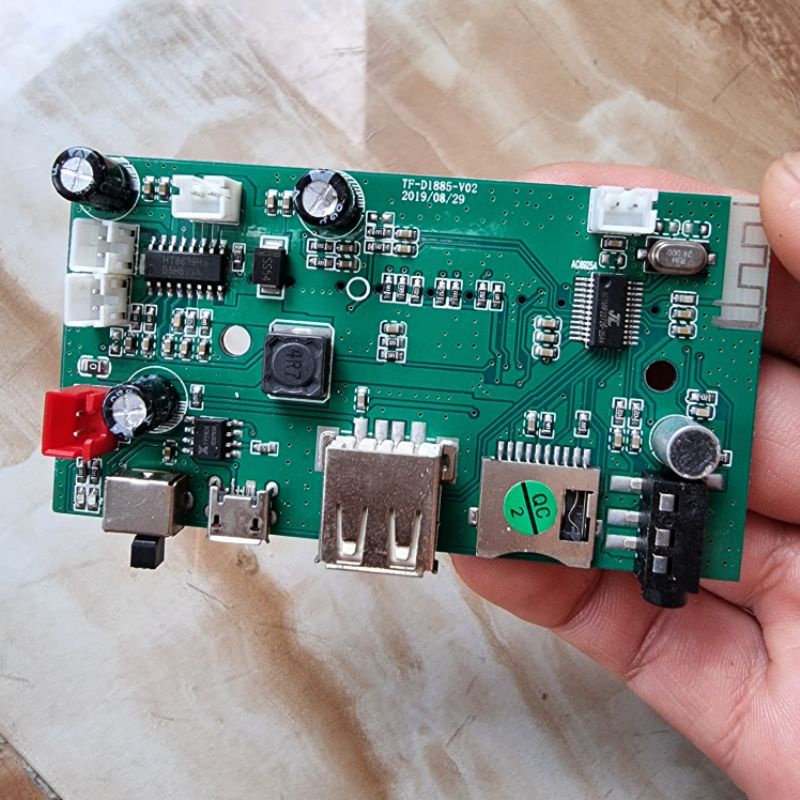 mạch loa bluetooth +radio+thẻ nhớ+usb 5W X 5W ic HT8699R dùng pin 3.7v(kèm 3 jack cắm) | Shopee ...