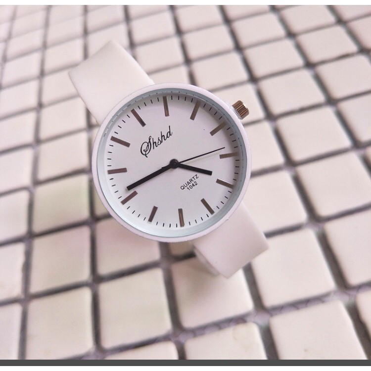 ĐỒNG HỒ NỮ DÂY DA CAO SU SHDHD MẶT TRƠN NHIỀU MÀU CÁ TÍNH CỰC HOT ...