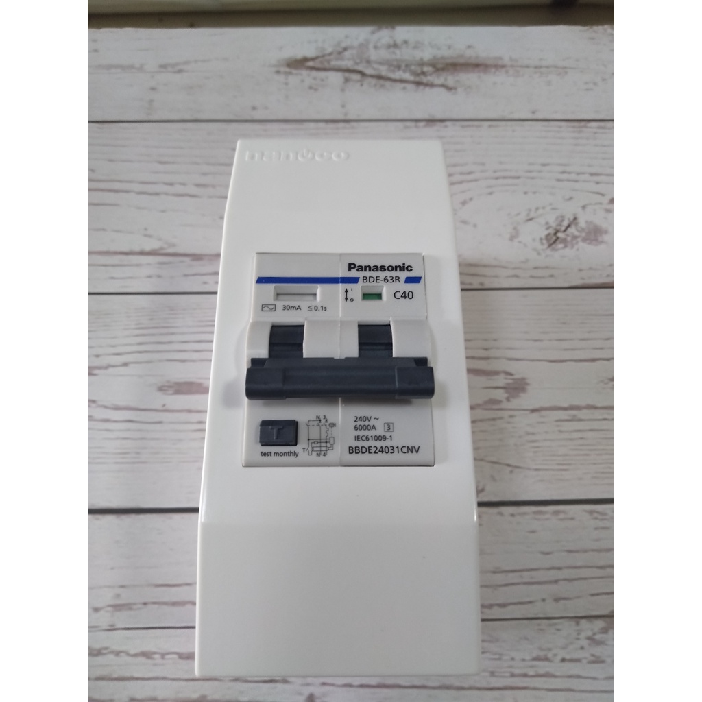 Cầu Dao Chống Giật 40A Panasonic Có Hộp Chụp Nanoco | Shopee Việt Nam