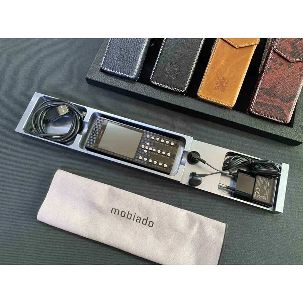 Điện thoại mobiado 3AF Black chính hãng | Shopee Việt Nam