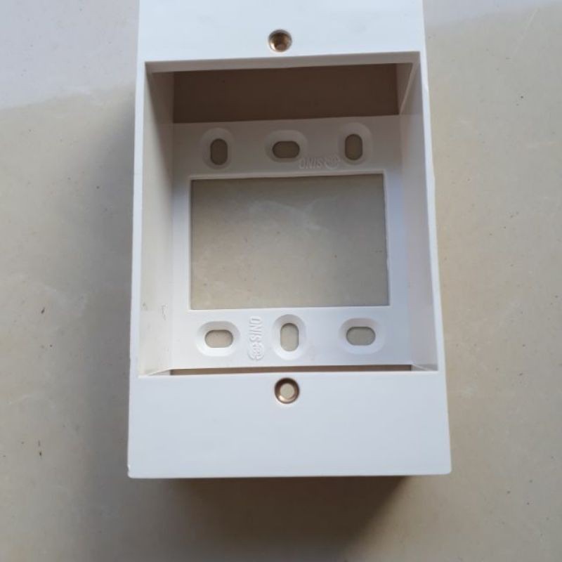 Đế nổi cao , Đế nổi nhựa chữ nhật cao SINO CK157RH (120X70X35) | Shopee ...