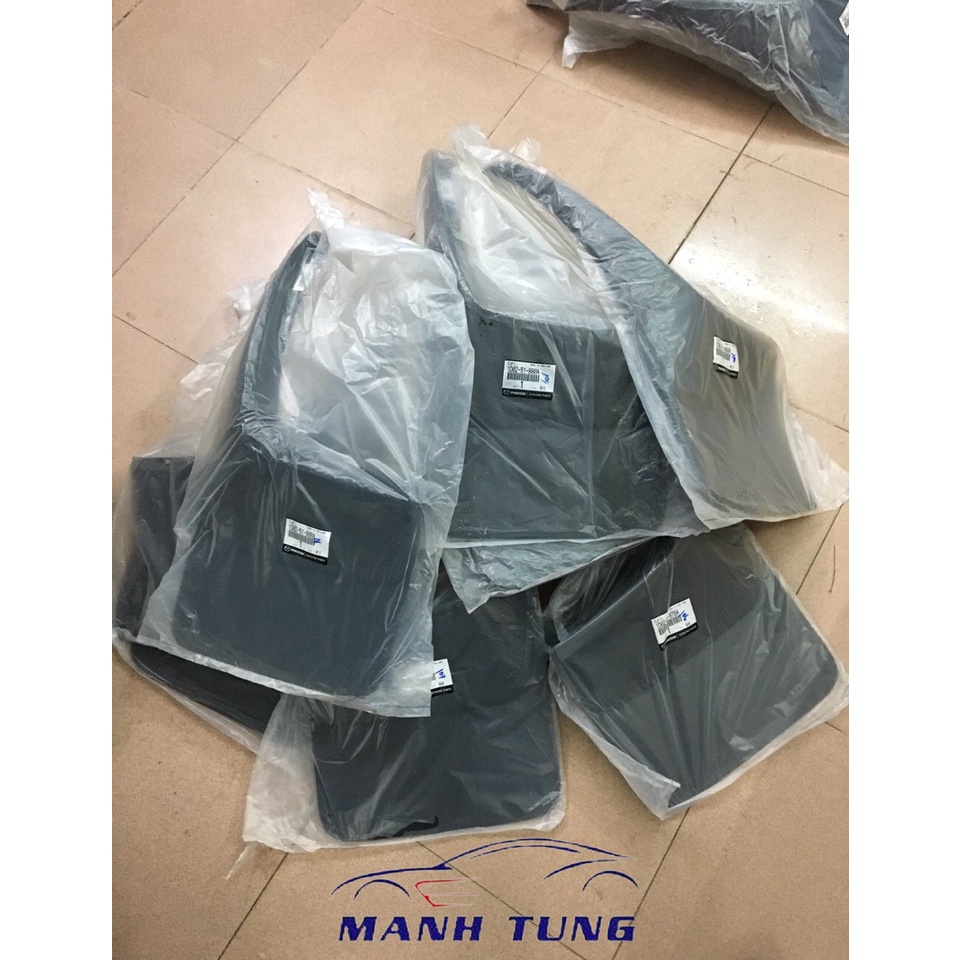 Chắn bùn sau L+R xe Mazda BT50 2012- 2016 1D0251870A, 1D0251880A ...