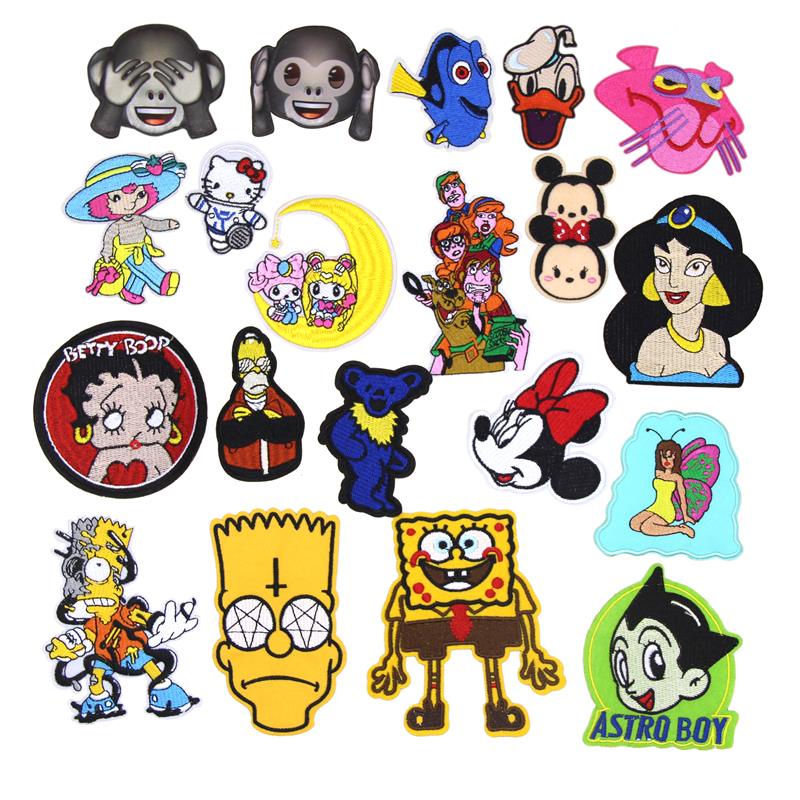 Huy hiệu thêu vải gỗ với hình ảnh Betty Boop, Mickey Mouse, SpongeBob ...