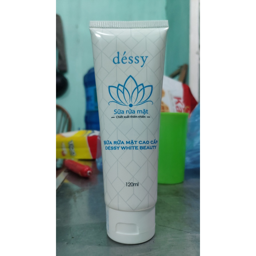 Sữa rửa mặt Déssy 100% tự nhiên, giúp da sạch thoáng dịu nhẹ làm sạch ...